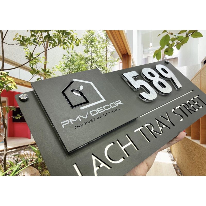 BẢNG, BIỂN SỐ NHÀ. Có logo cty Alcorest xước bạc + Mica ghi sần, số nổi ...